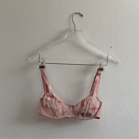 Victoria's Secret | Intimates & Sleepwear | 32d Victorias Secret Mesh ...